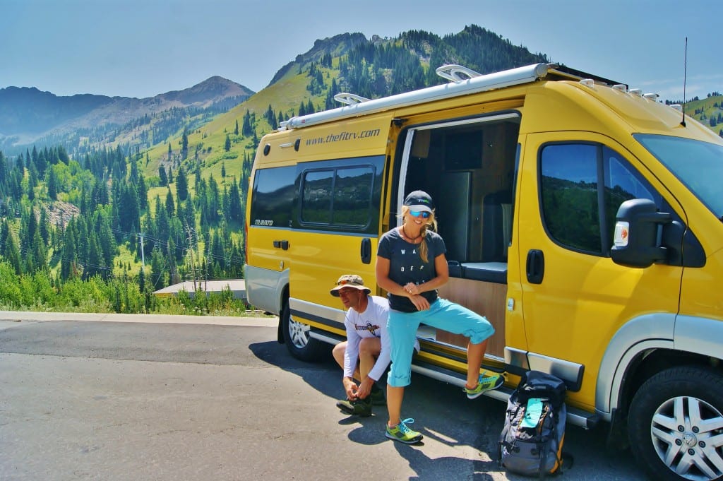 A List of Awesome RV Blogs You Should be Following – Heath & Alyssa