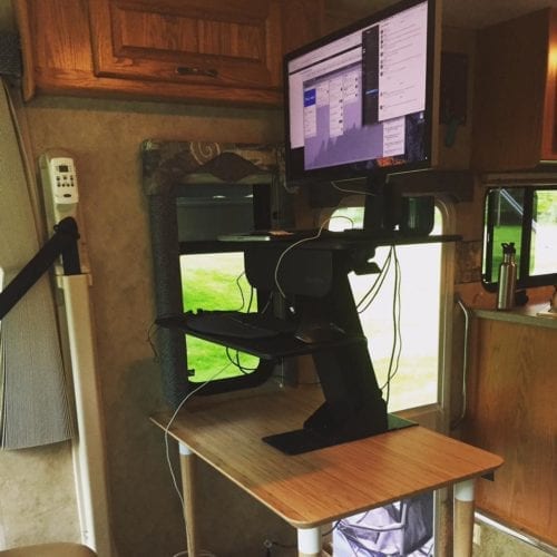 25 Mobile Office Set-Ups to Inspire You to RV Full-Time – Heath & Alyssa