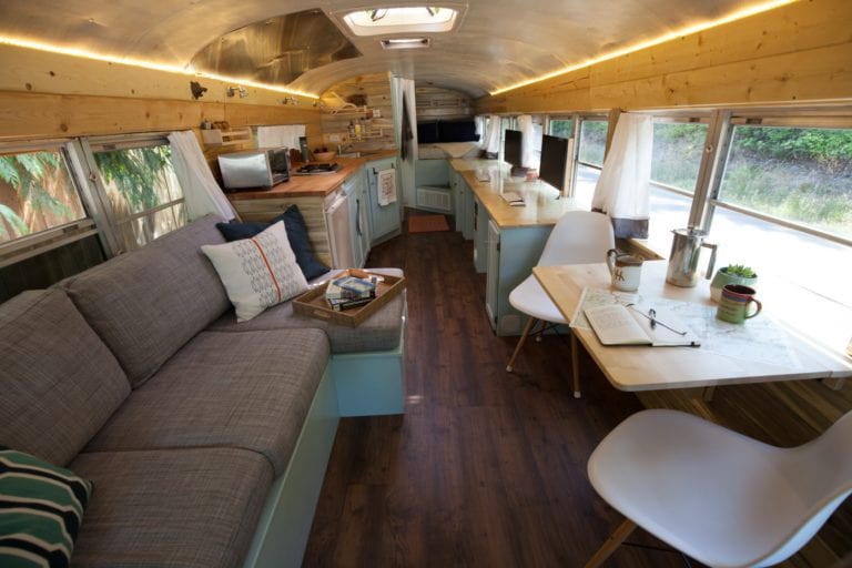 25 Mobile Office Set-Ups to Inspire You to RV Full-Time – Heath & Alyssa