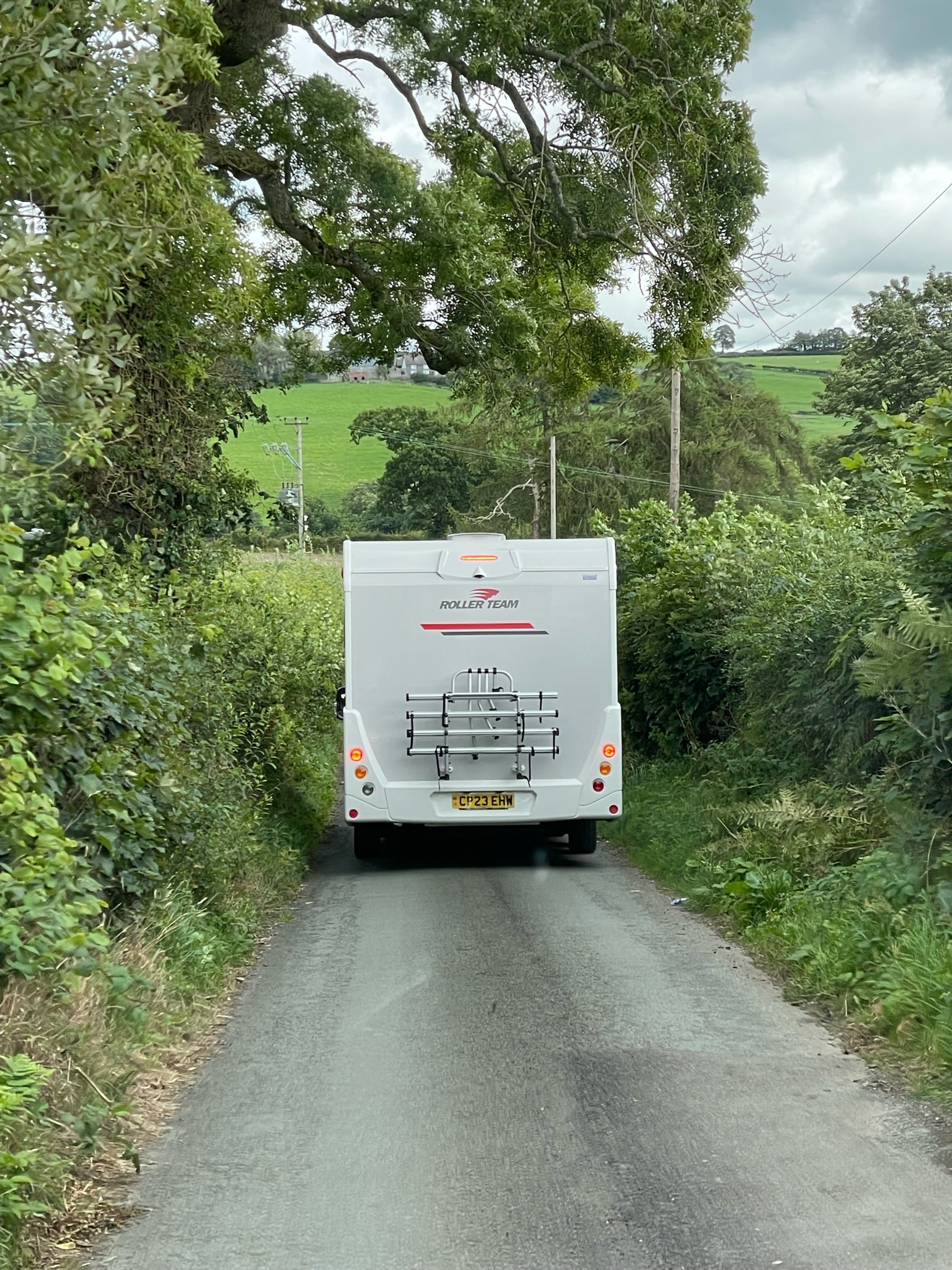 tiny road rv uk - Heath & Alyssa